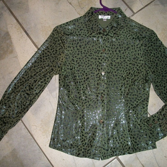 Via Seta | Tops | Via Seta Green Animal Print Long Sleeve Blouse 36 ...